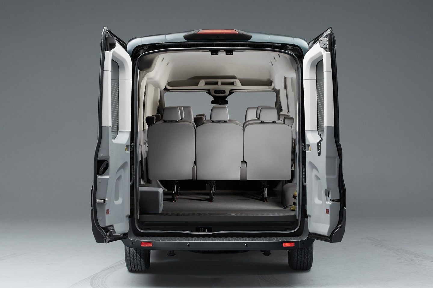 2018 Ford Transit | Gallery – Ford Cambodia